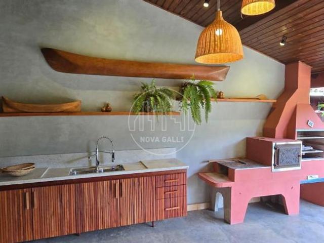 Casa à venda na Ressaca