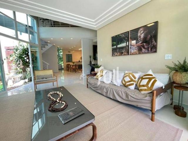 Casa a venda na Riviera de São Lourenço