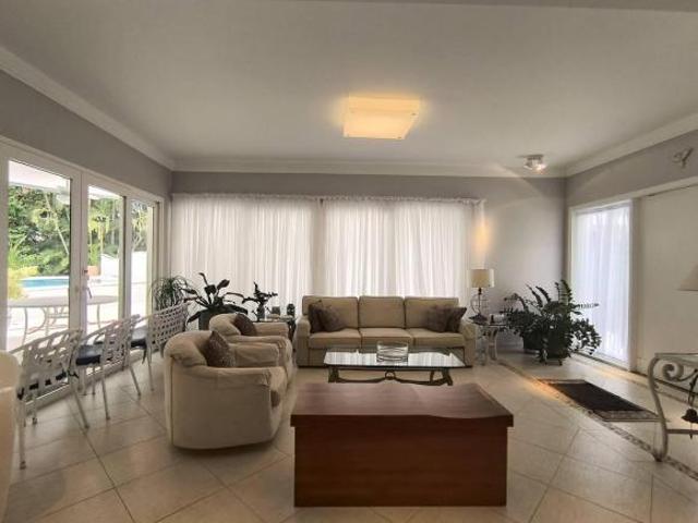 Casa à Venda na Riviera de São Lourenço | M18 | Ótima Localização
