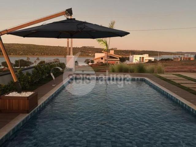 Casa à Venda na Riviera de Santa Cristina II, Itaí – 4 Suítes