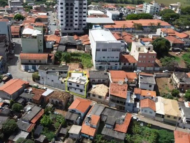Casa à venda na Rua Maria Cirilo, Centro Carmópolis de Minas MG