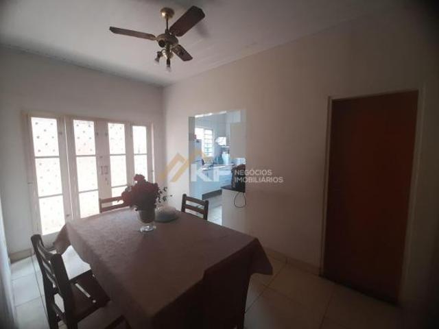 Casa à Venda na Vila Tibério Ribeirão Preto/SP