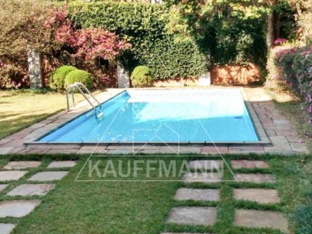 Casa à Venda na Vila Tramontano 2 Suítes 4 Vagas 560m² de Área Construída