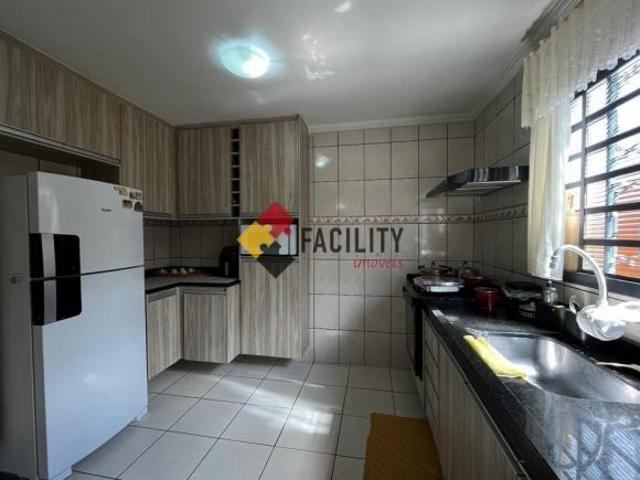 Casa a venda na Vila União com 3 quartos e 160 m²