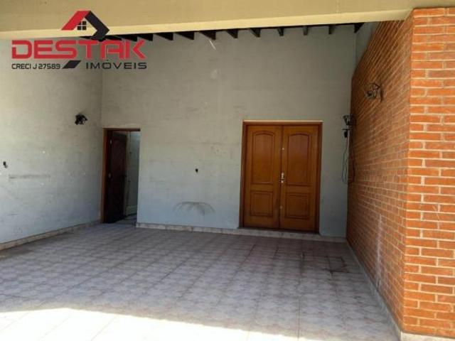 Casa a Venda na Vila Vianelo em Jundiaí/SP, com fins residenciais ou comerciais