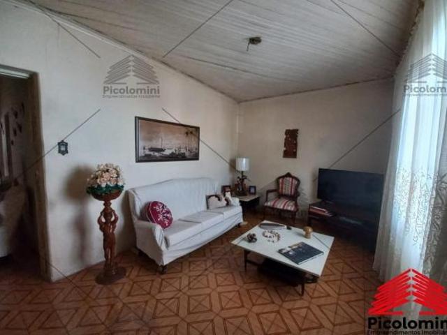 Casa à venda na Vila Alpina, com 2 quartos, 2 salas, 1 banheiro, 146,00 m² e vaga de garagem!