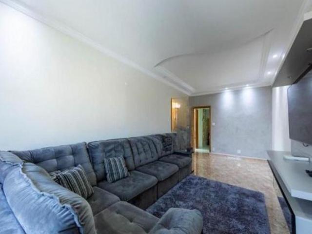 Casa à venda na Vila Alpina com 300m², 4 quartos e 4 vagas