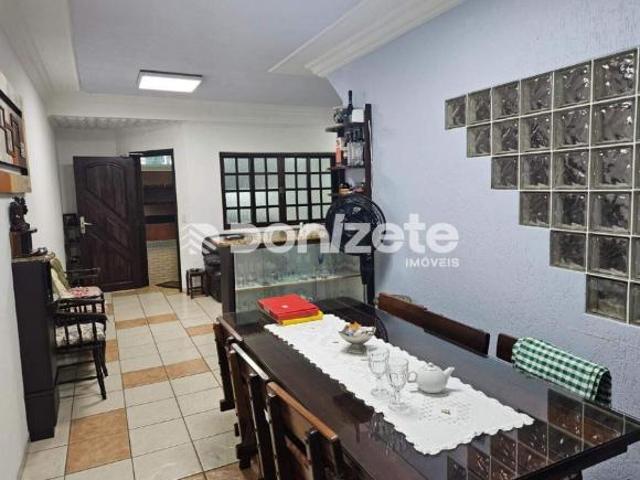 Casa à venda na Vila Alpina, Santo André