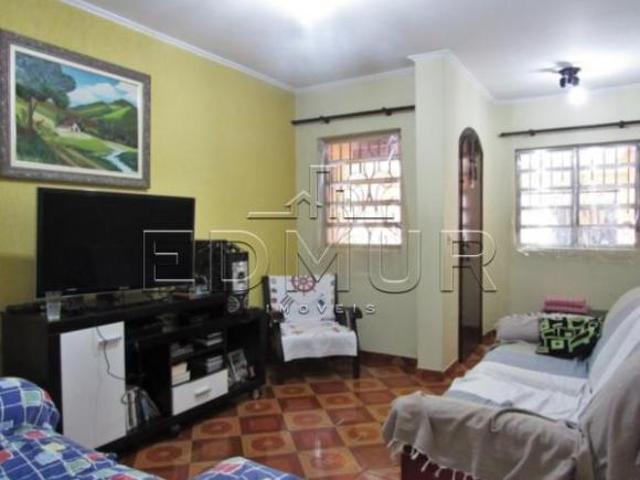 Casa à venda na Vila Alzira