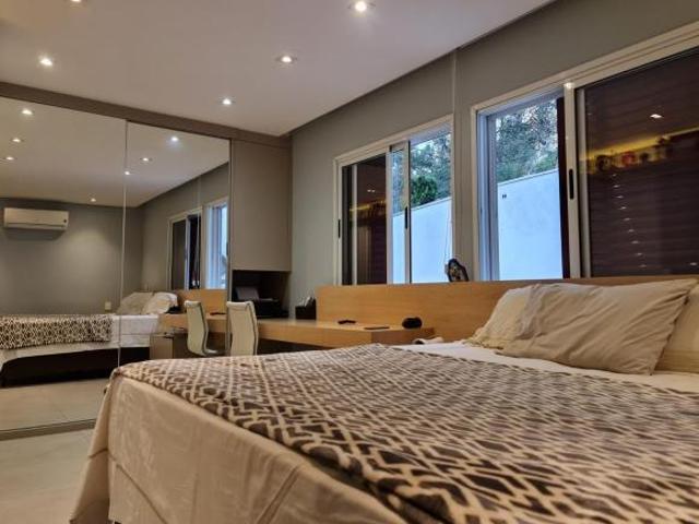 Casa a venda na Vila Andrade, Condominio New England
