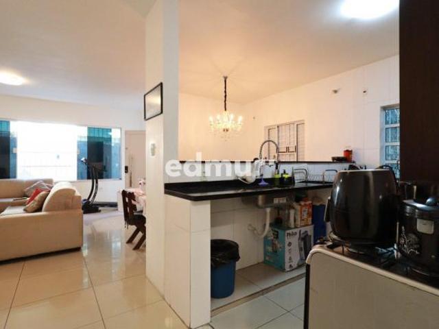 Casa à venda na Vila Assunção