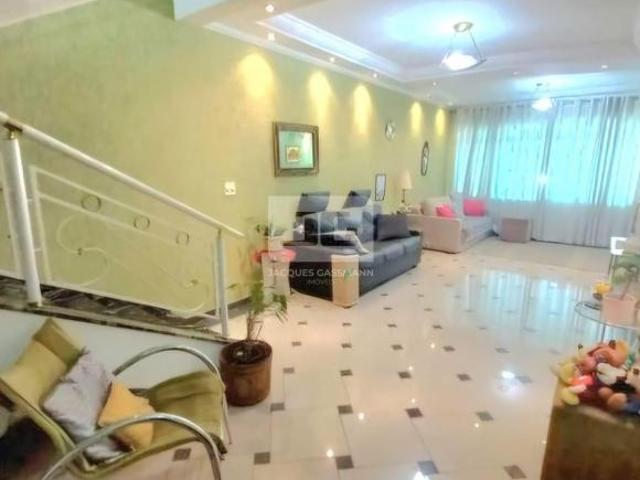 Casa à venda na Vila Assunção