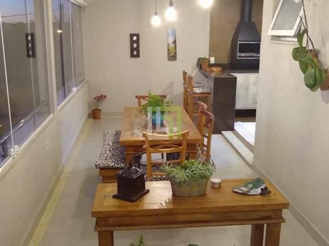 Casa à venda na Vila Aparecida