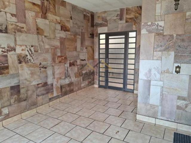 Casa à venda na Vila Areião