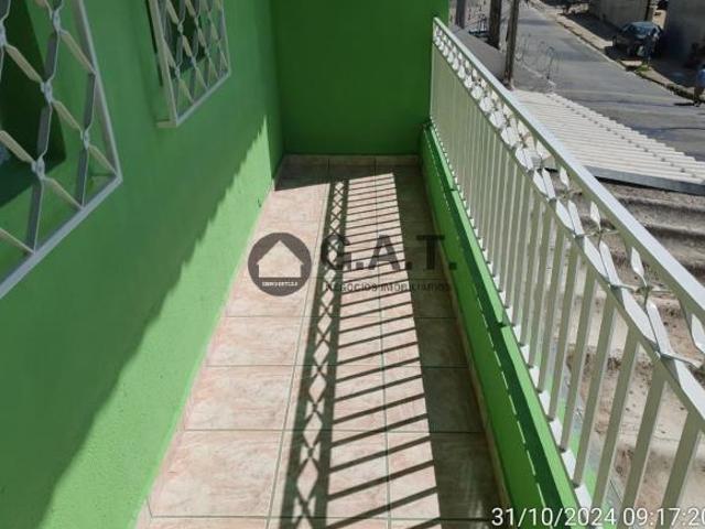 Casa à venda na Vila Barão, Sorocaba SP, com 4 quartos, 2 salas, 2 banheiros e 2 vagas de garagem!