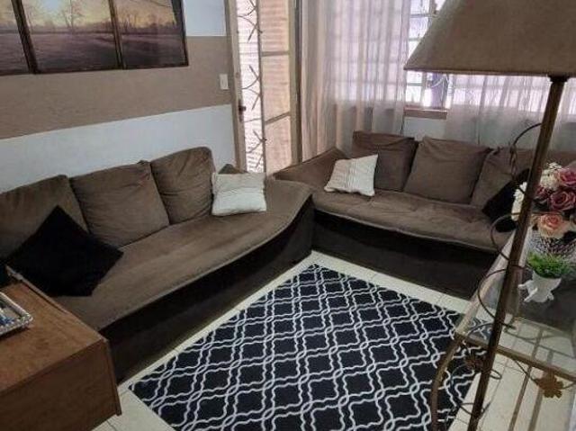 Casa á venda na Vila Barros 3 dorms, 1 suíte, 2 vagas R$549.990,00
