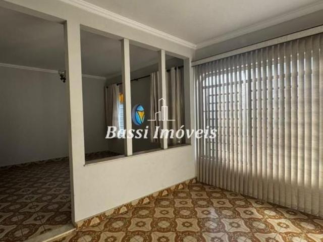 Casa à venda na Vila Bianchi, Mogi Mirim SP! 3 quartos, 1 suíte, 2 salas, 1 banheiro, 4 vagas de gar