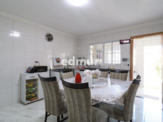 Casa à venda na Vila Camilópolis