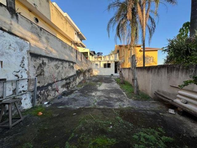 Casa a venda na vila Carvalho, próximo do centro