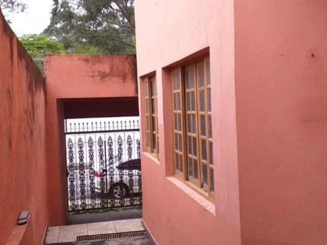 Casa à venda na Vila Carrão com 209m² 3 dormitórios 1 suíte 4 banheiros 2 vagas