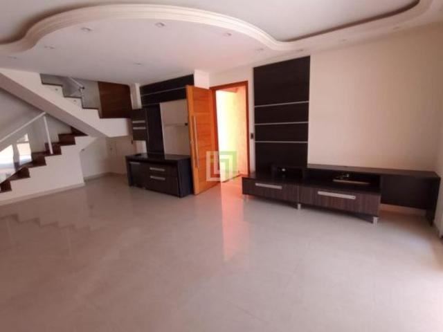 Casa à venda na Vila Galvão