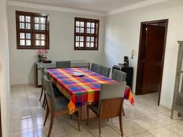 Casa à venda na Vila Galvão