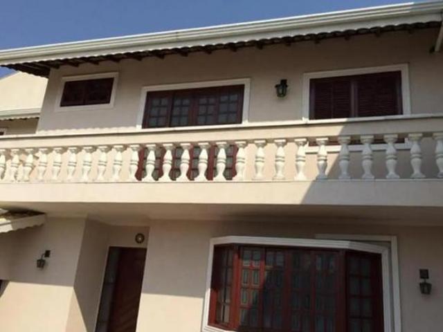 Casa à venda na Vila Galvão