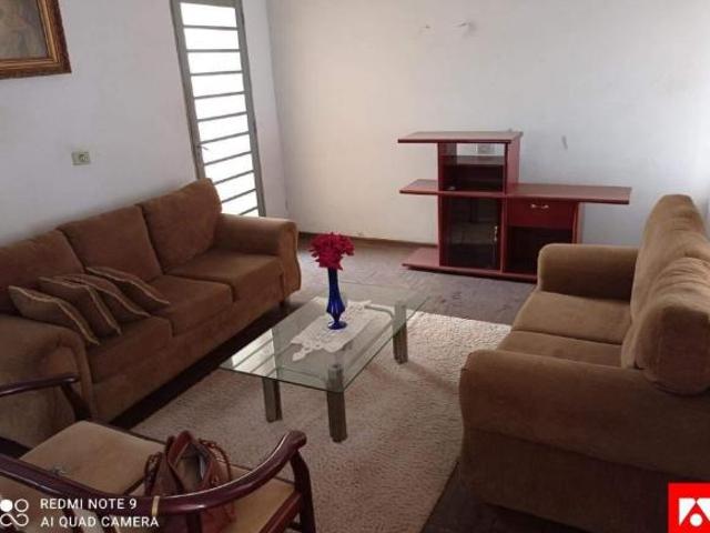 Casa à Venda na Vila Garrido em Santa Bárbara d&apos Oeste com 3 quartos e 2 vagas de garagem