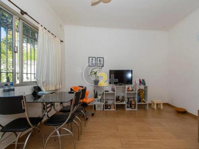 Casa á venda na Vila Isolina Mazze, 3 quartos, 1 suíte, sem vaga de garagem