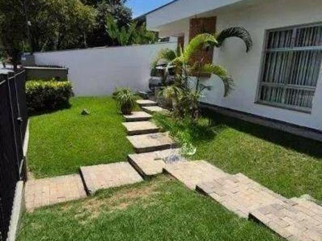 Casa à venda na Vila Leopoldina São Paulo SP com 3 dormitórios, 1 suíte, 6 vagas de garagem e 229m²
