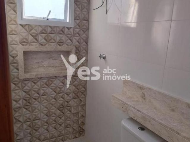 Casa à Venda na Vila Lucinda – 75m², 3 Dormitórios, Suíte com Sacada e Espaço pa