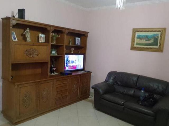 Casa à venda na Vila Luzita em Santo André com 2 dormitórios, suíte e 3 vagas