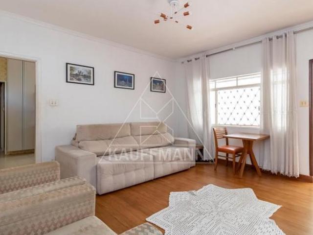 Casa à Venda na Vila Madalena 4 Dormitórios, 3 Vagas, 500m² A.C