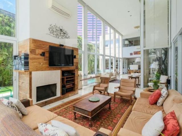 Casa à Venda na Vila Madalena
