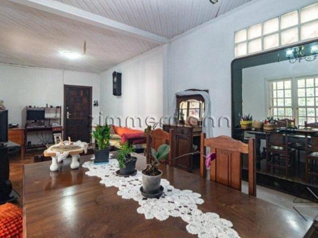 CASA NA VILA MADALENA 4 DORMITÓRIOS 3 VAGAS