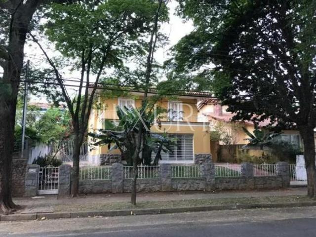 Casa a Venda na Vila Madalena Ampla e Charmosa Em Uma das Melhores Rua da Vila Madalena