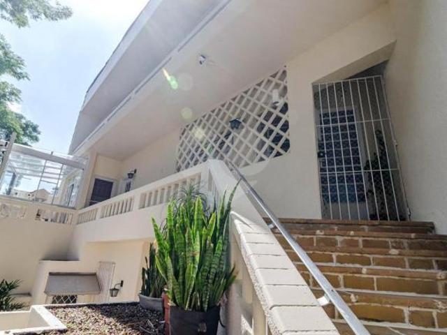 Casa a venda na Vila Madalena com 400 m² 8 quartos 4 suítes 1 vaga
