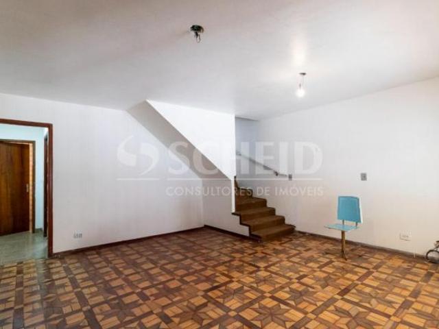 Casa á Venda na Vila Mariana com 143m², 3 quartos sendo 1 suíte, 2 vagas