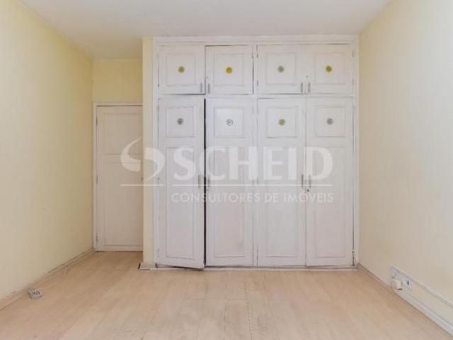 Casa á Venda na Vila Mariana com 166m², 4 quartos sendo 1 suíte, 2 vagas
