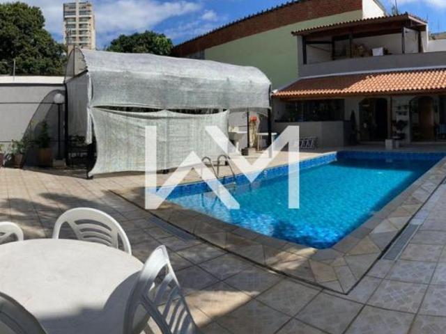 Casa à Venda na Vila Milton em Guarulhos | 3 Dormitórios, 308m² e Terreno de 500m²
