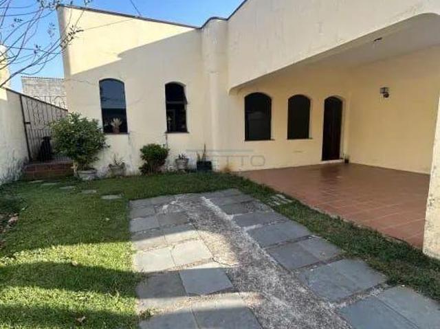 Casa à Venda na Vila Mogilar – 3 Dormitórios, 2 Suítes e Localização Privilegiada em Mogi das Cruzes