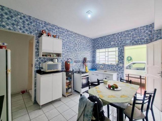 Casa à venda na Vila Moinho Velho, com 272 m² de área total