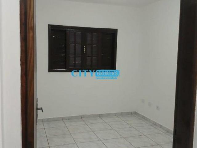 Casa à venda na Vila Nova Bonsucesso
