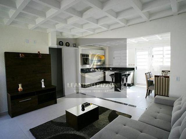 Casa à venda na Vila Nova Bonsucesso