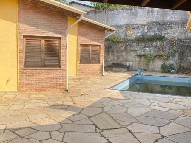 Casa à venda na Vila Oliveira
