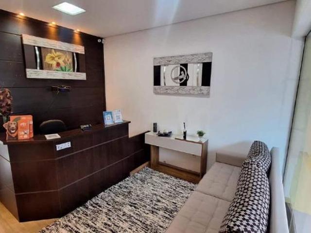 Casa à venda na Vila Pavan em Americana com 5 quartos e 2 vagas de garagem