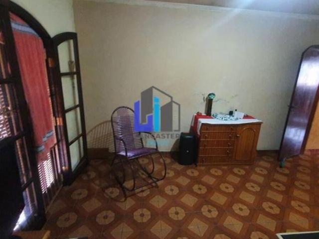 CASA À VENDA NA VILA PIRES, SANTO ANDRÉ!