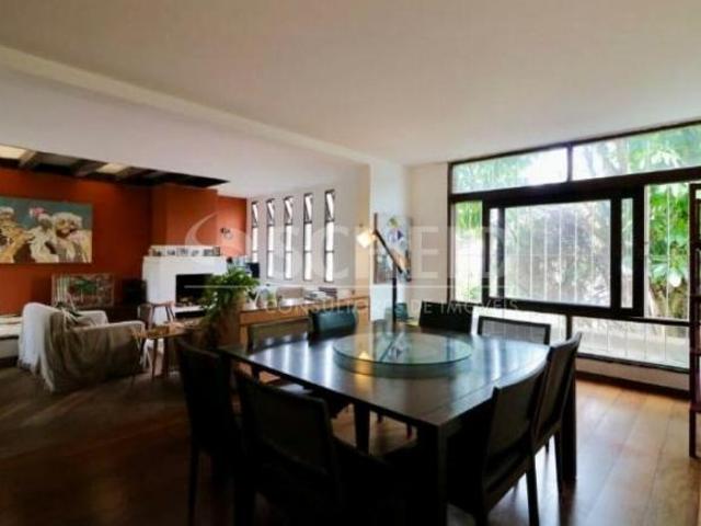 Casa à Venda na Vila Progredior com 306m2
