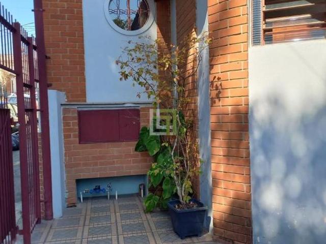 Casa à venda na Vila São João Batista