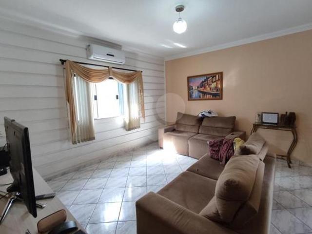 Casa à venda na Vila Santa Edwirges